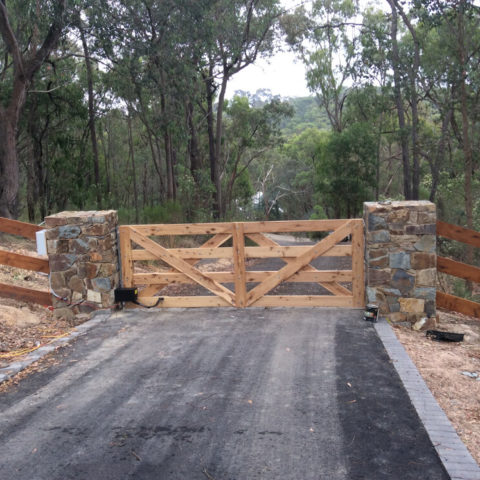 Wooden Gates Victoria: Farm | Tudor | Country | Driveway